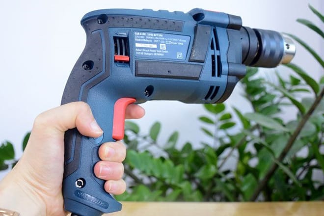 Máy khoan cầm tay loại nào tốt giữa Bosch, Makita và Dewalt?